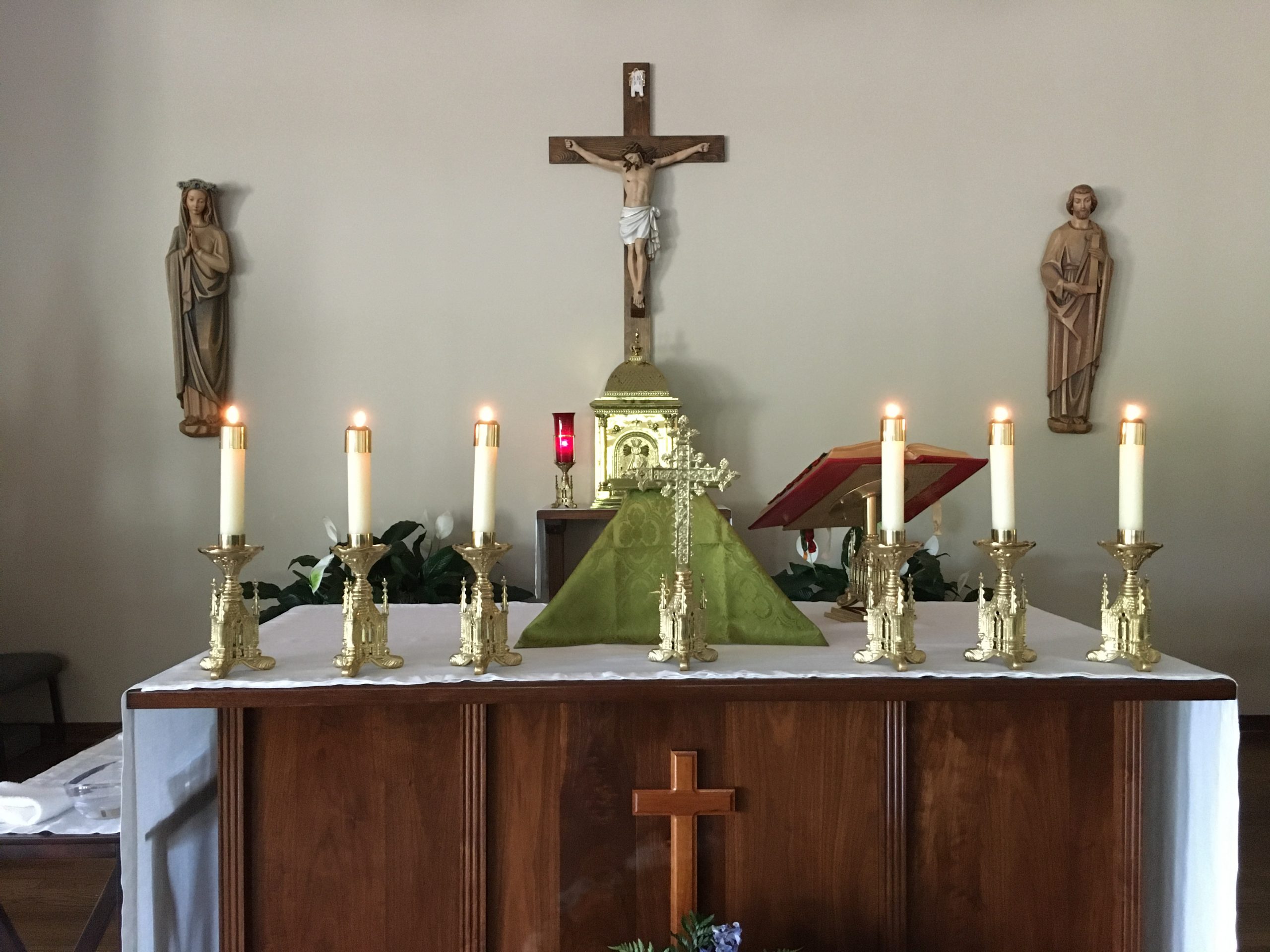 Sacristans – St. Clare of Assisi